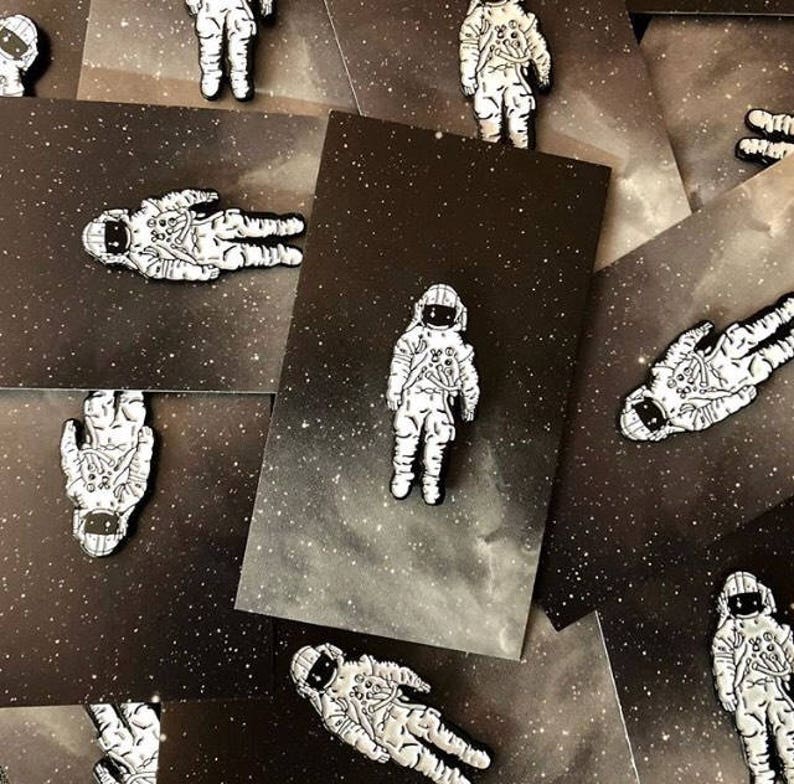 Astronaut enamel Pin - Etsy