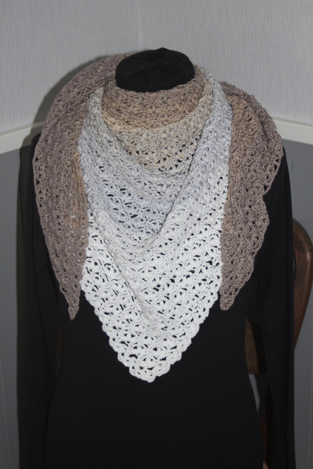 Triangular Cloth Crocheted With Gradient Yarn. 160 X 83 Cm. Handmade - Etsy