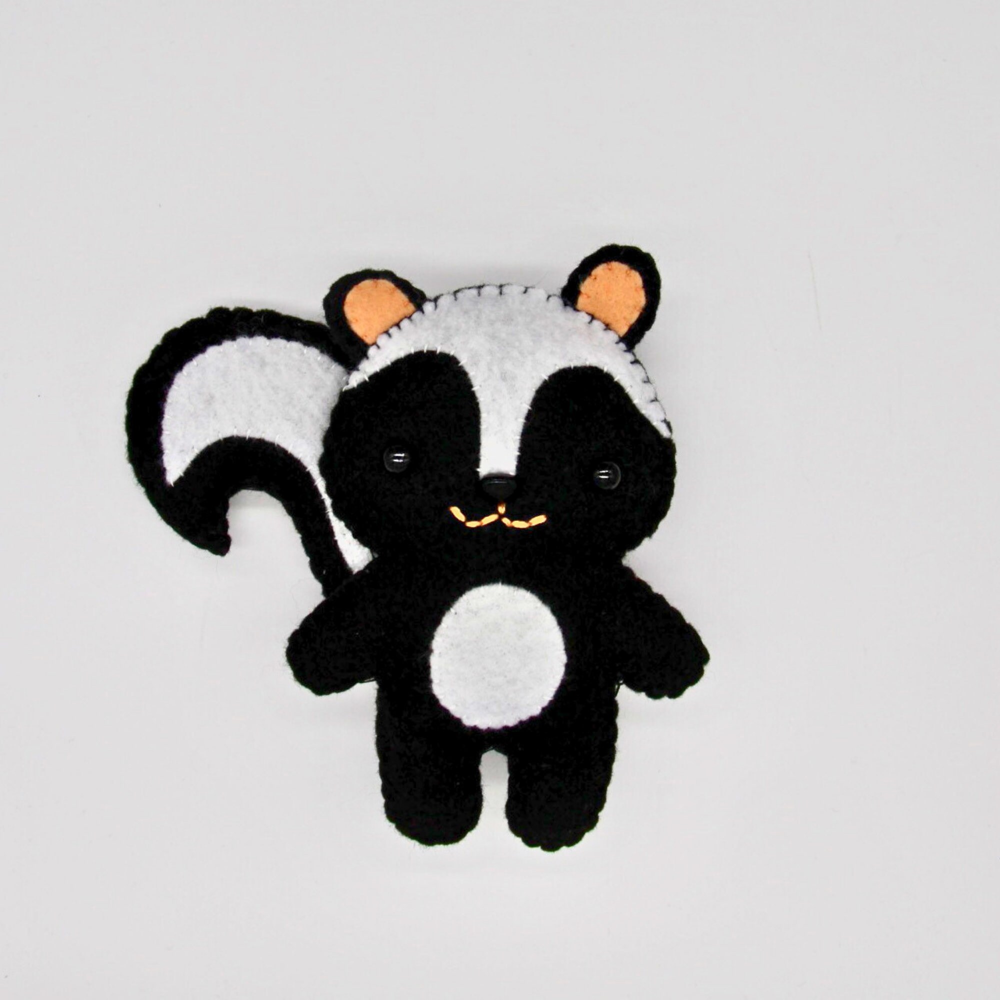 Skunk Felt Sewing Pattern / PDF Pattern Template / Woodland Animal ...