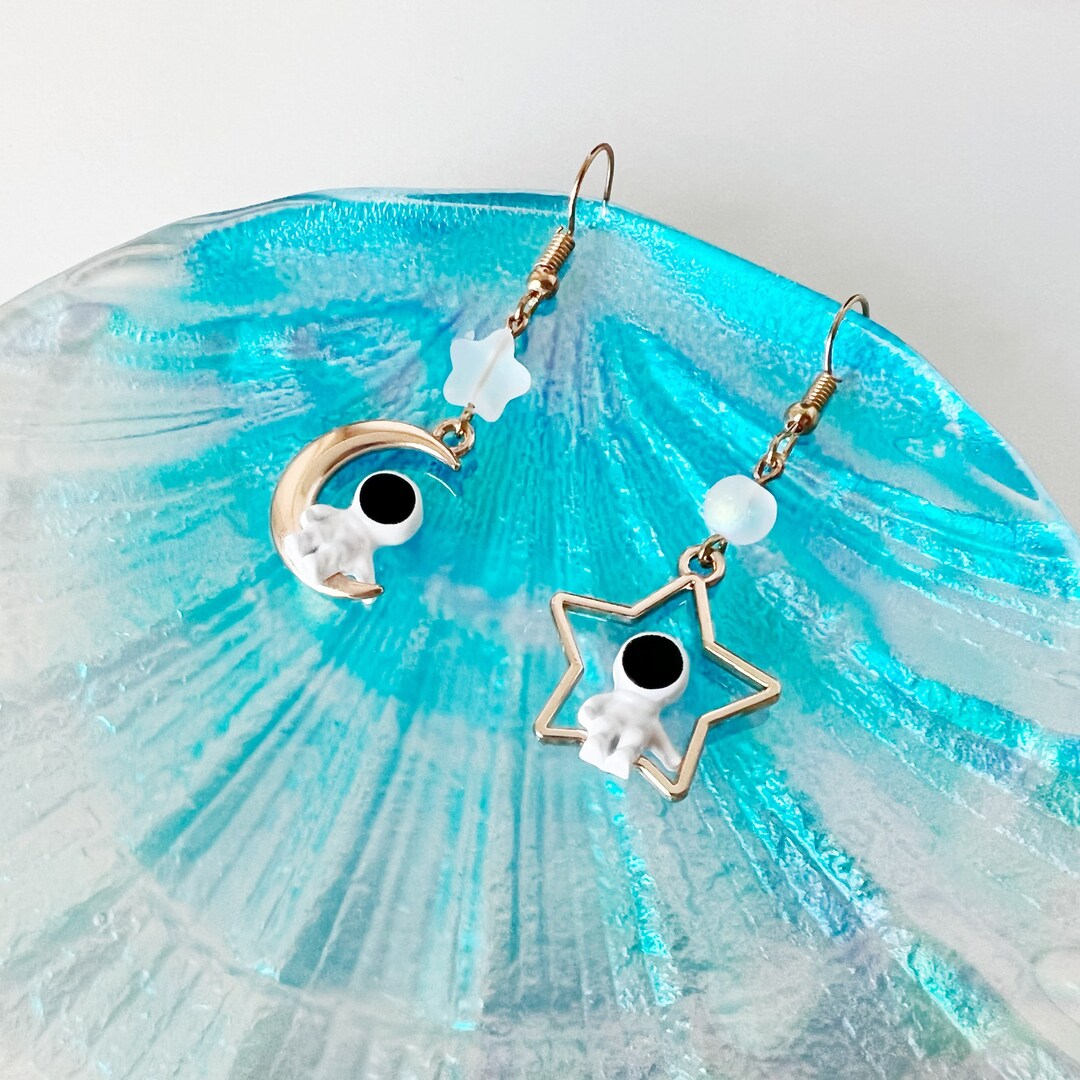 Astronauts Spacemen Sitting on Moon and Stars Asymmetrical Dangled Drop ...