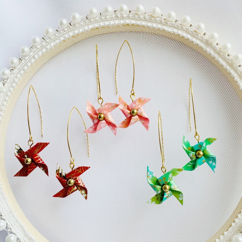 Resin Coated Japanese Origami Red/pink/green Paper Wind - Etsy