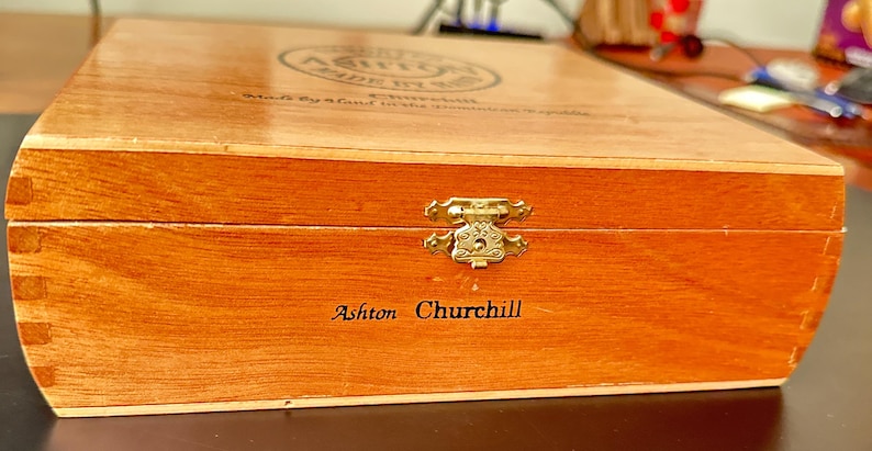 Ashton Churchill Empty Wooden Cigar Box Made in the DR *local Pickup ...