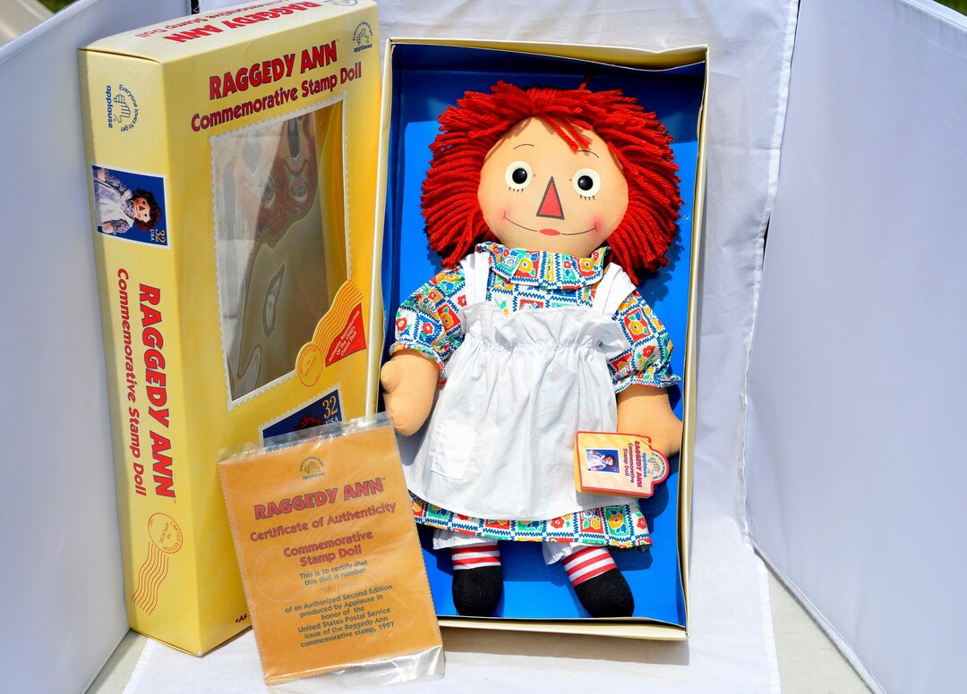 Raggedy Ann Commemorative Stamp Doll #581 of 5000 Limited Ed. 1997 ...