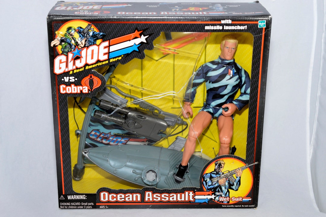 GI Joe Ocean Assault Playset: 12" Action Figure, Wet Suit, Missile ...