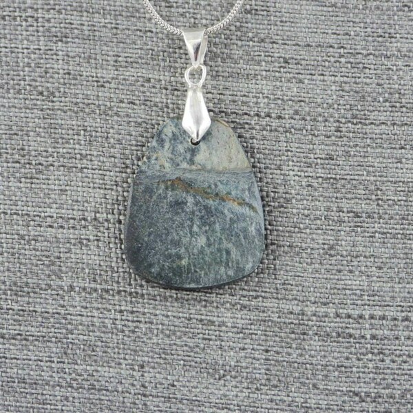 Raw Polish Flint Necklace - Etsy