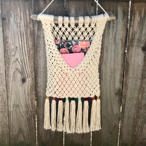 DIY MACRAME POCKET Wall Hanging Photo Tutorial Pattern, Mail Center ...