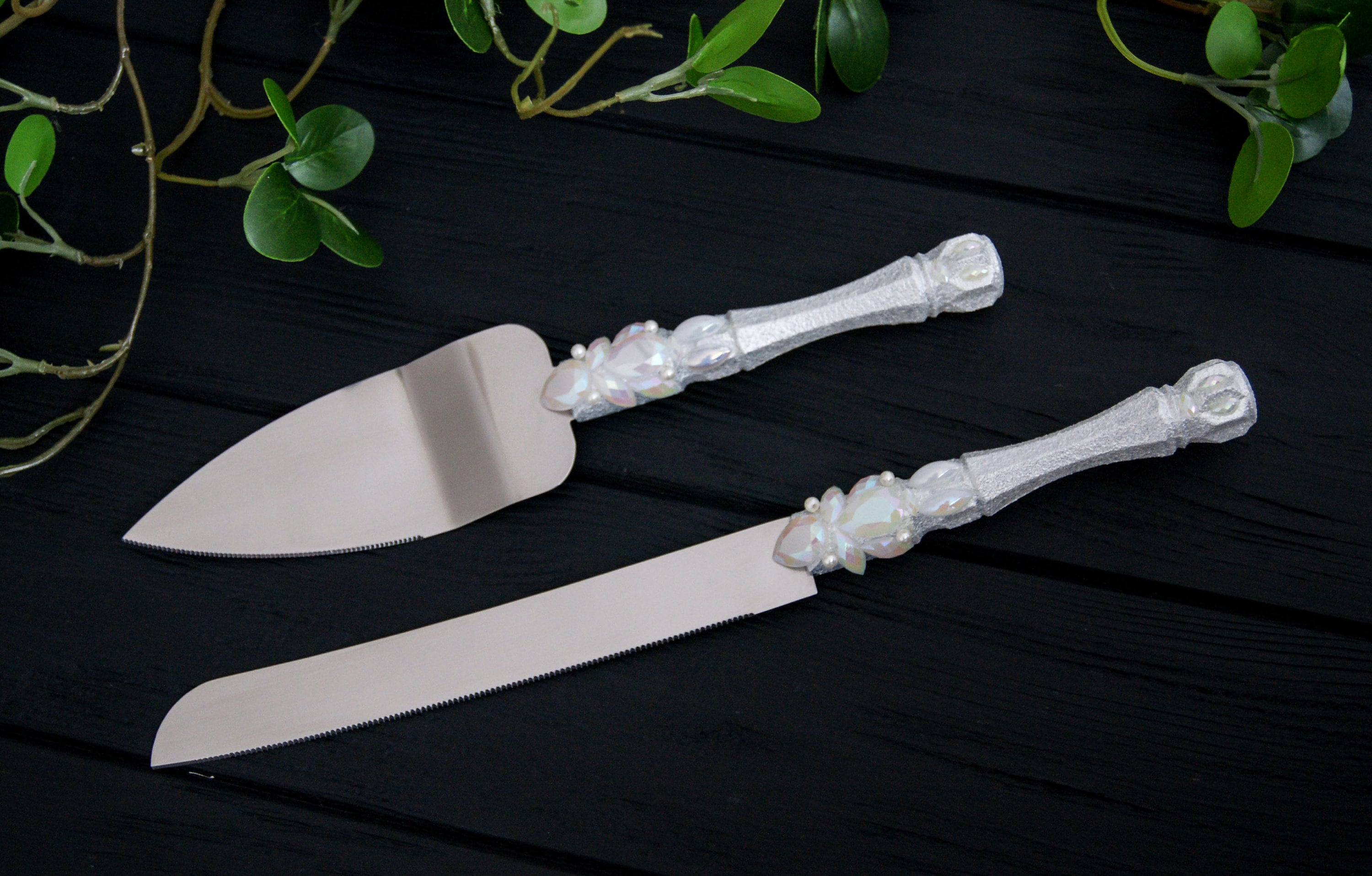 White Cake Server Set for Wedding Engraved Cake Cutting Set | Etsy