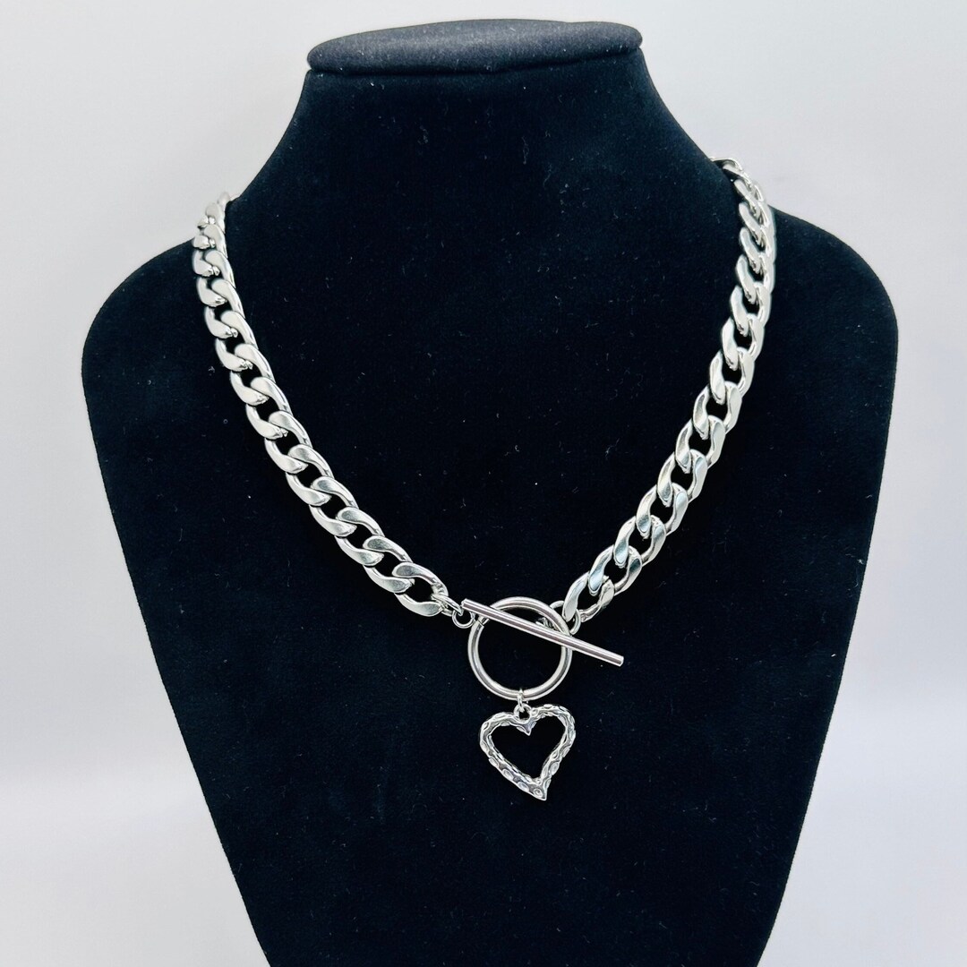 Big Curb Chain Toggle Heart Necklace, Hammered Heart Pendant Charm ...