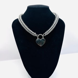 Box Chainmail Heart Padlock Choker Necklace, Box Chain Heart Pendant ...