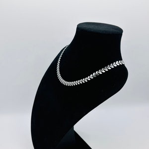 Chevron V Necklace, Arrow Chain Necklace, Fishbone Chain Necklace ...