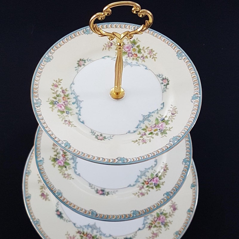 China Cake Stand - Etsy