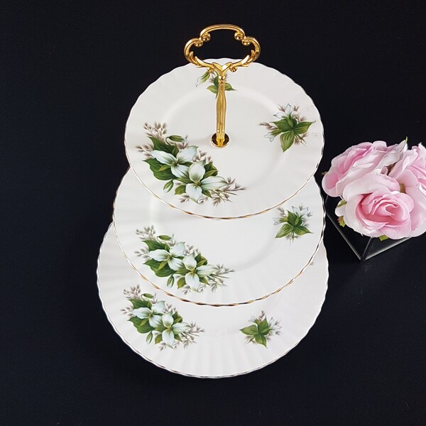 China Cake Stand - Etsy