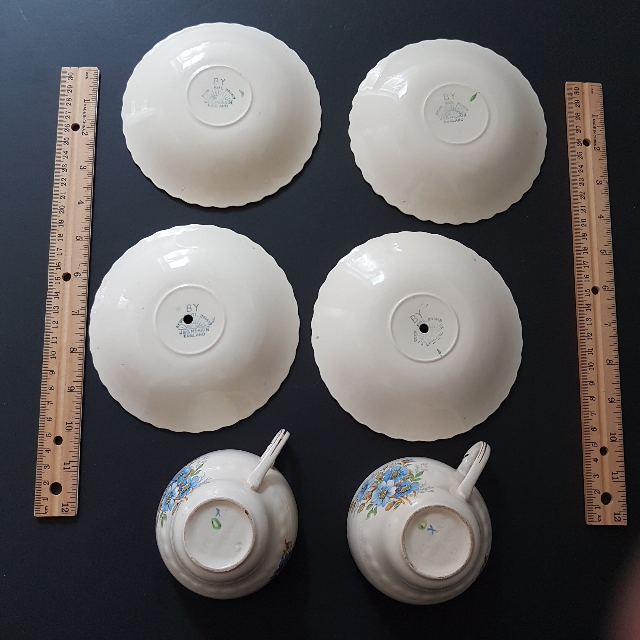 2 Tier Cake Stand with 2 Matching Tea Cup and Saucers, JG Meakin PUSSY ...