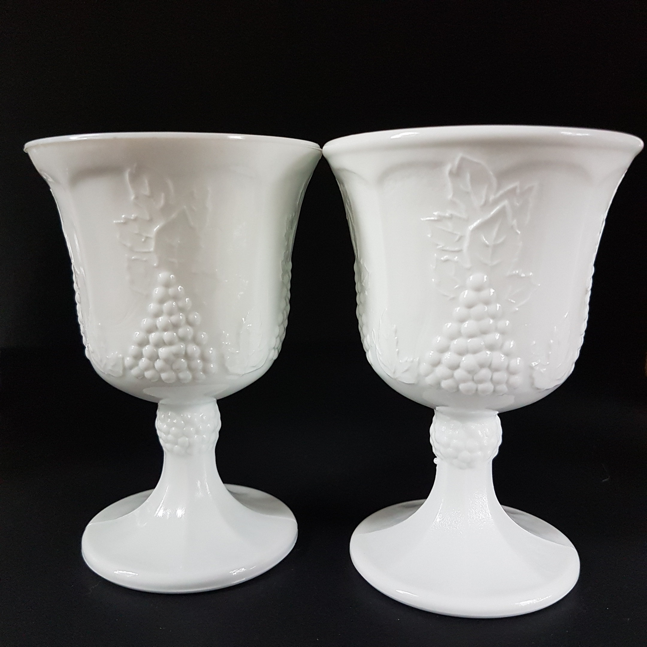 Harvest White Milk Glass Set Of 2 Wine Water Goblets Indiana Etsy