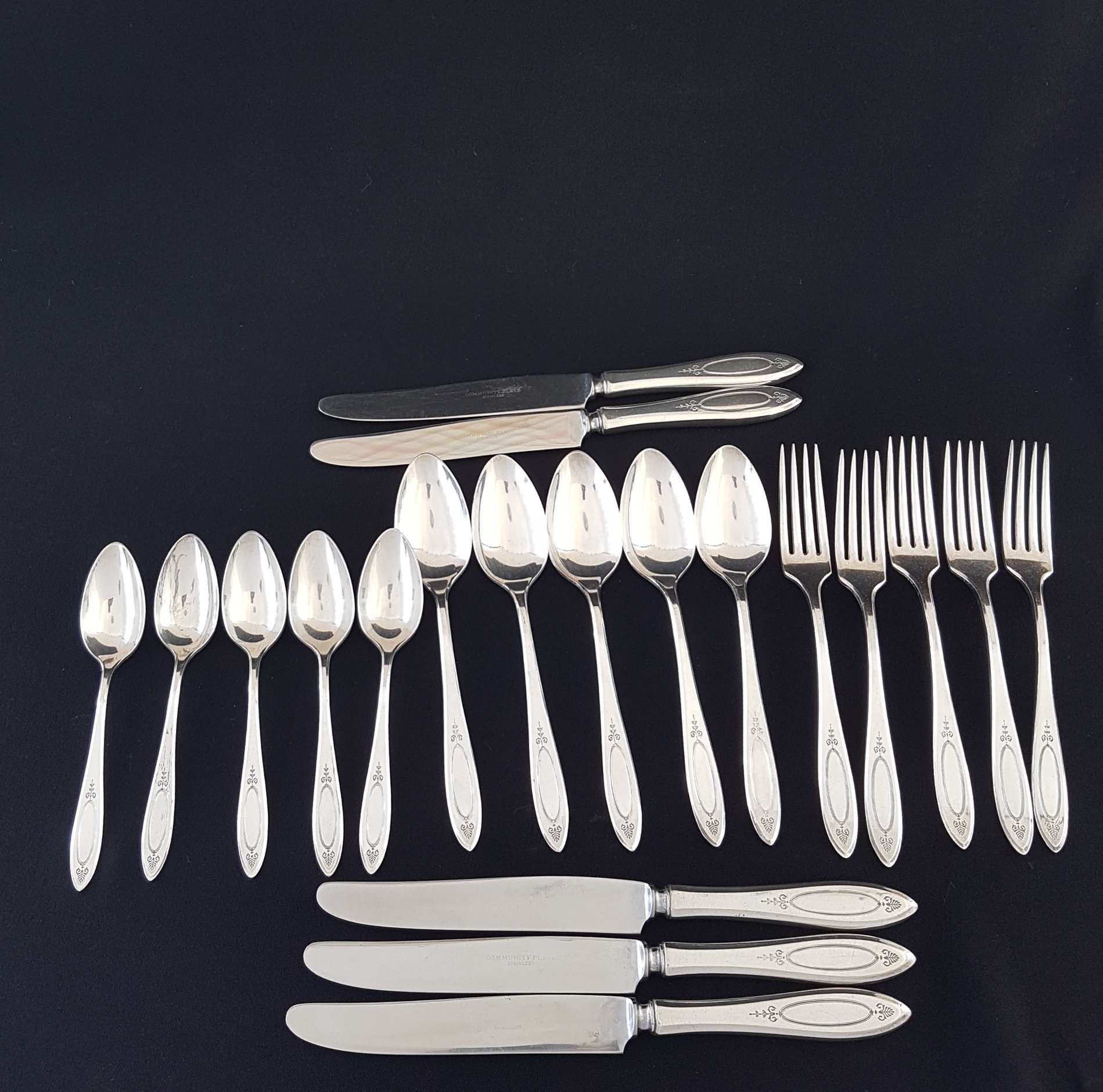 Community Plate ADAM 1917 Cutlery Set, 20 pc Set, Service for 5, Fork ...