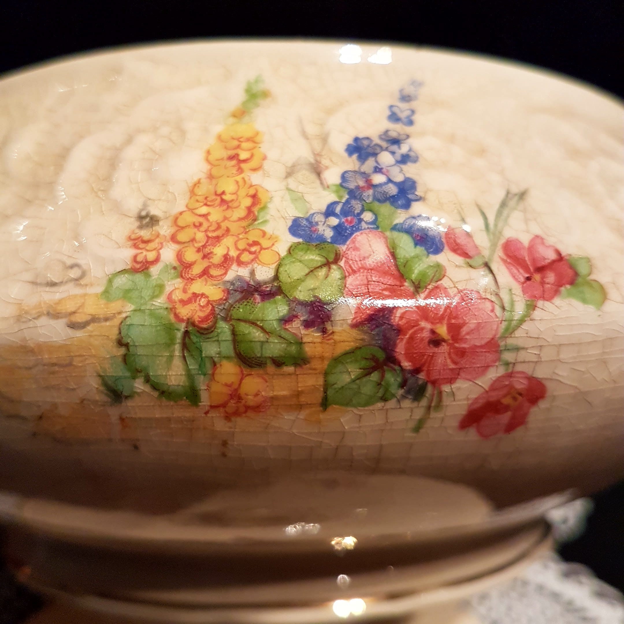 Sovereign Potters Canada HOLLYHOCK Covered Vegetable Bowl, Lidded ...
