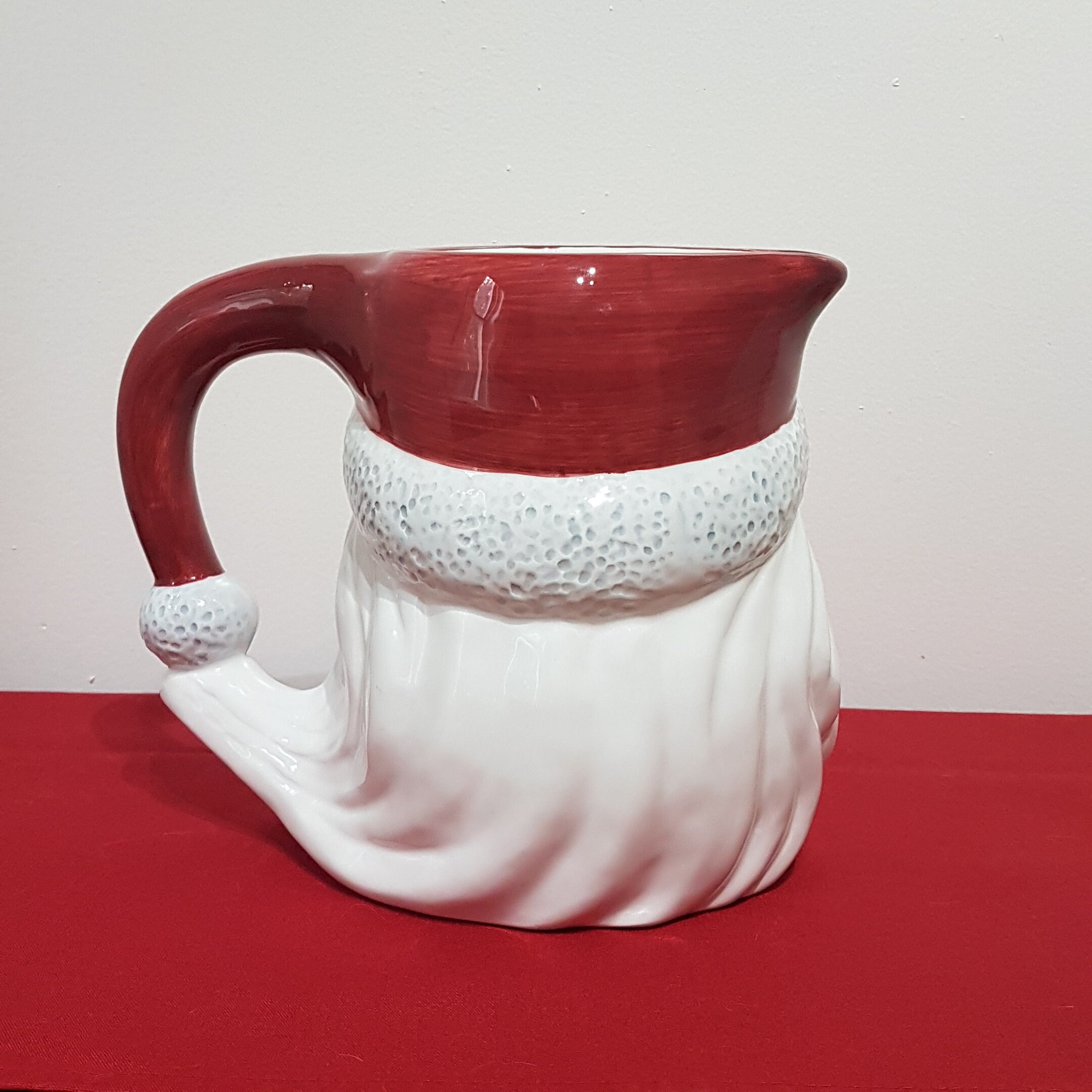 Ceramic Santa Pitcher Jug, Christmas Entertaining, Christmas Table Decor