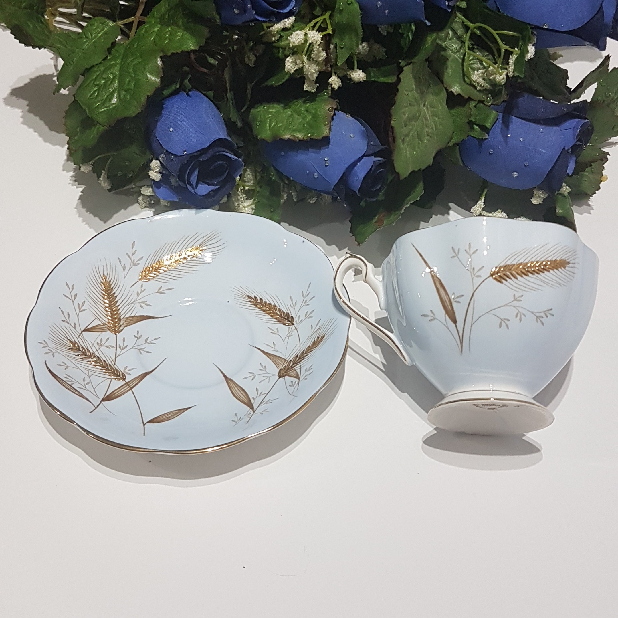 Vintage Queen Anne 5492H Gold Wheat on Aqua Blue Cup & Saucer, English ...