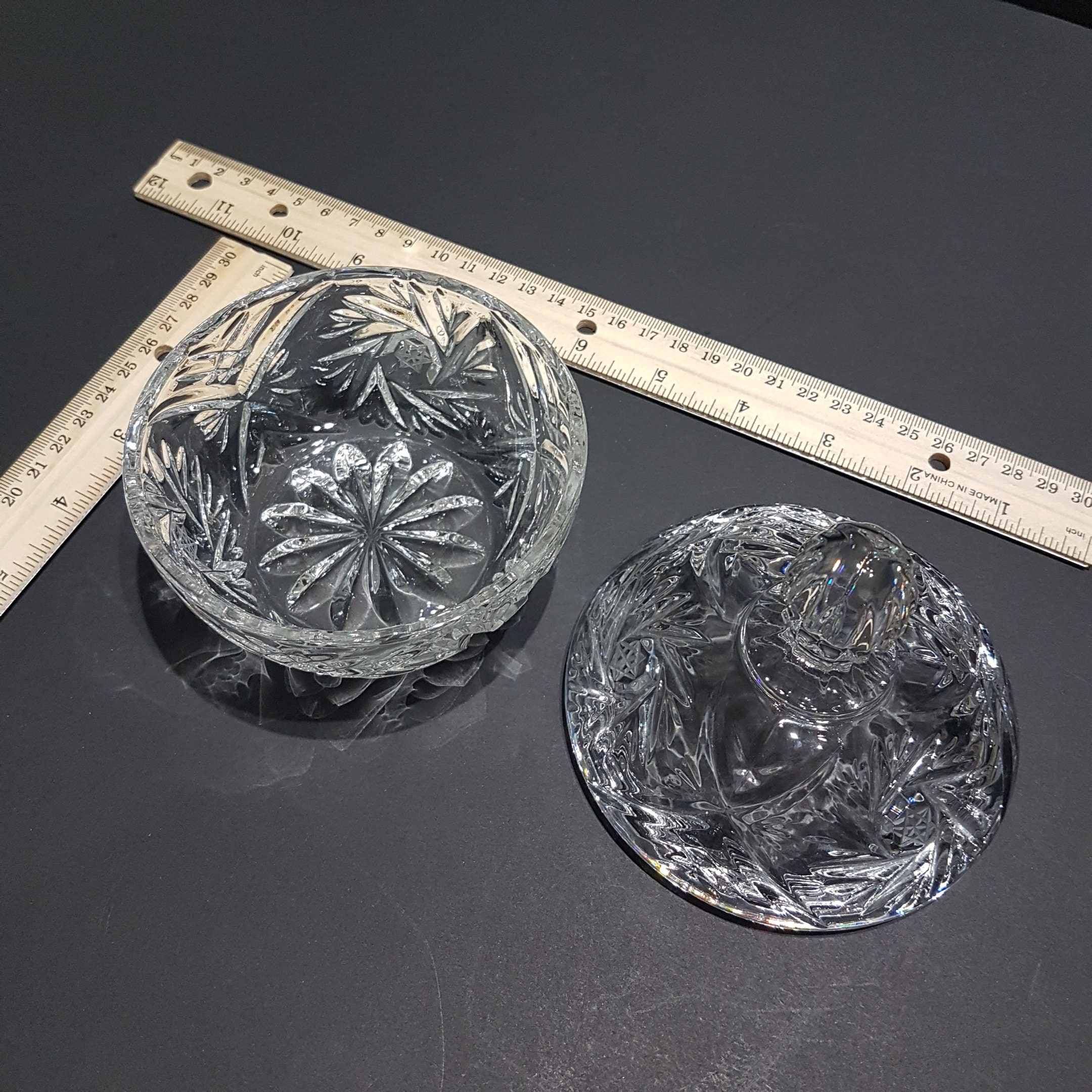 Vintage Pinwheel Hand Engraved Star Crystal Lidded Candy Dish Bowl With ... Vintage Pinwheel Hand Engraved Star Crystal Lidded Candy Dish Bowl With ...