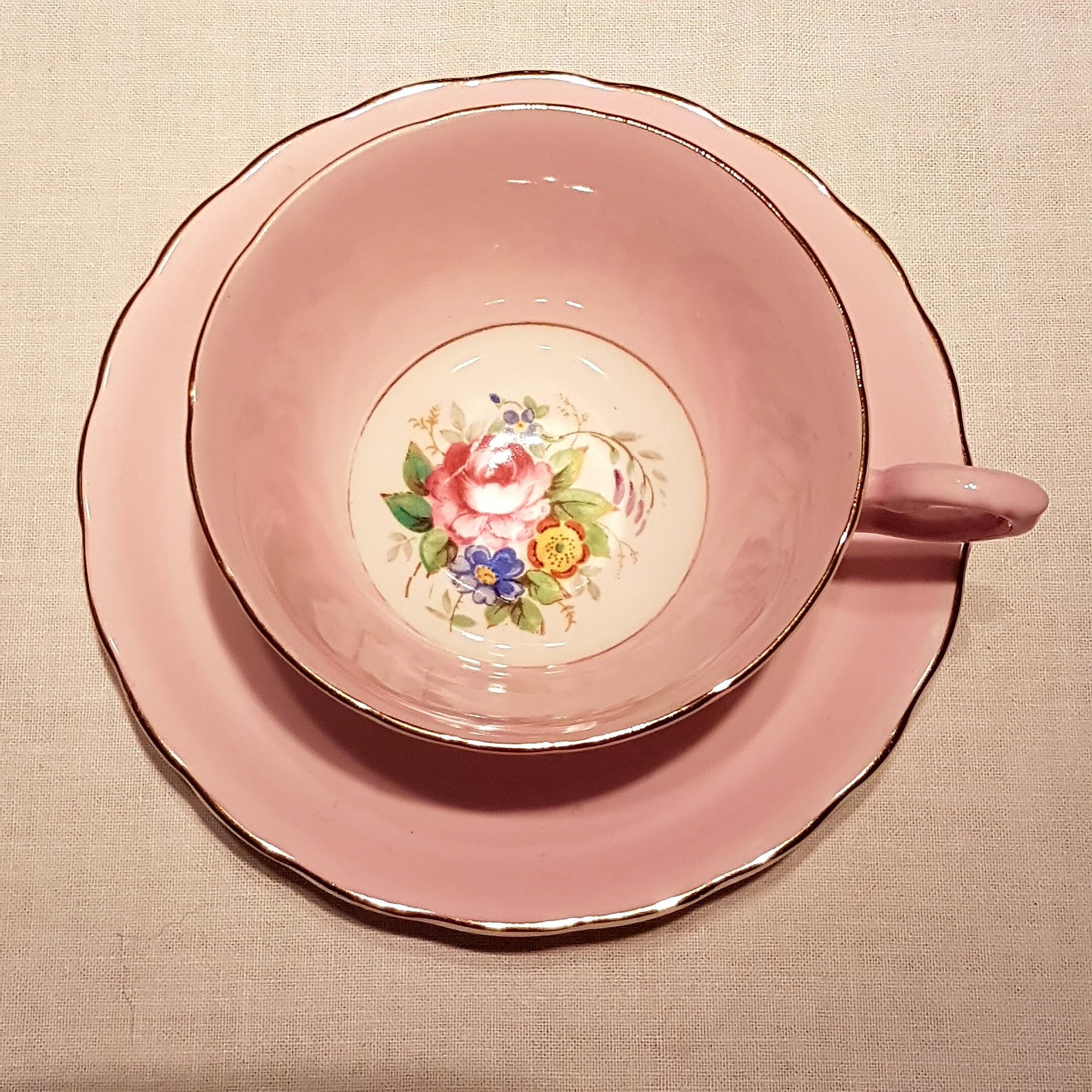 Vintage Pink Tea Cup with Floral Center (1940's)