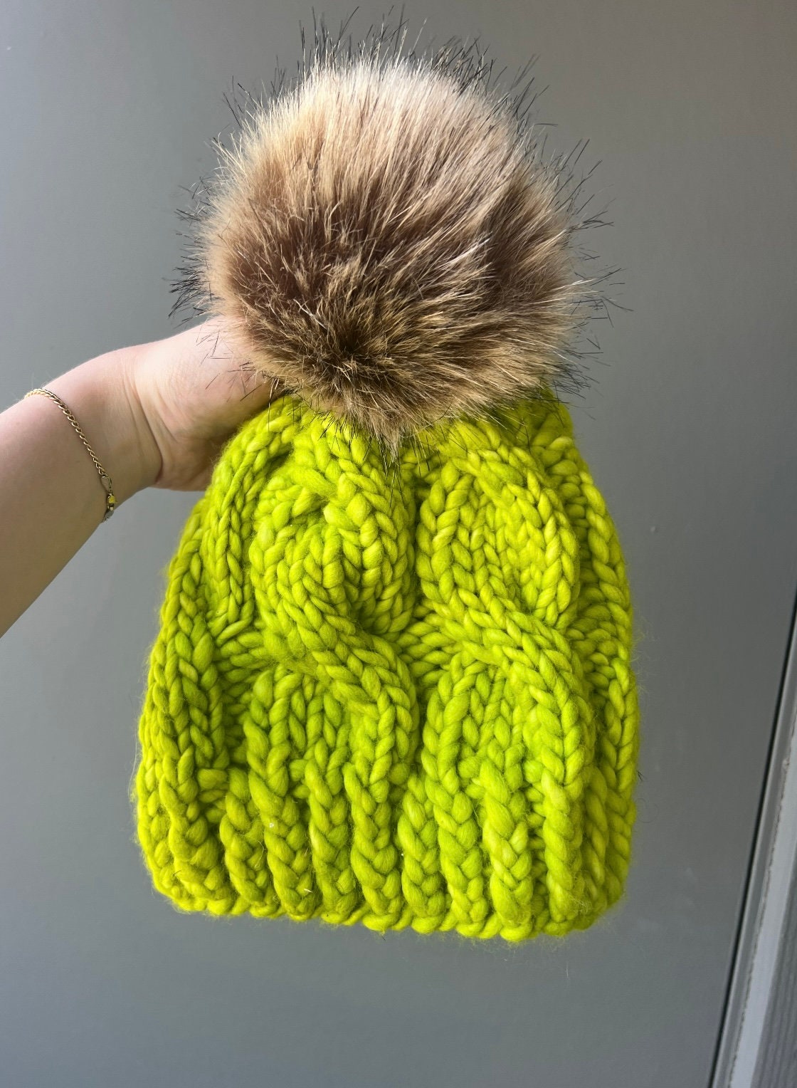 EASY CABLE HAT | Super Bulky Easy Cable Knitting Pattern | Beginner ...