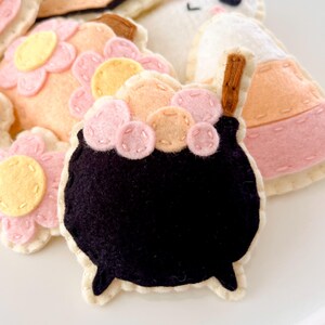 Groovy Felt Halloween Cookies, Felt Cookies, Felt Food, Halloween ...
