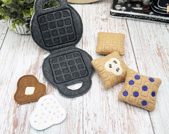 Felt Play Food - Waffle Maker Playset - Felt Waffles - Etsy
