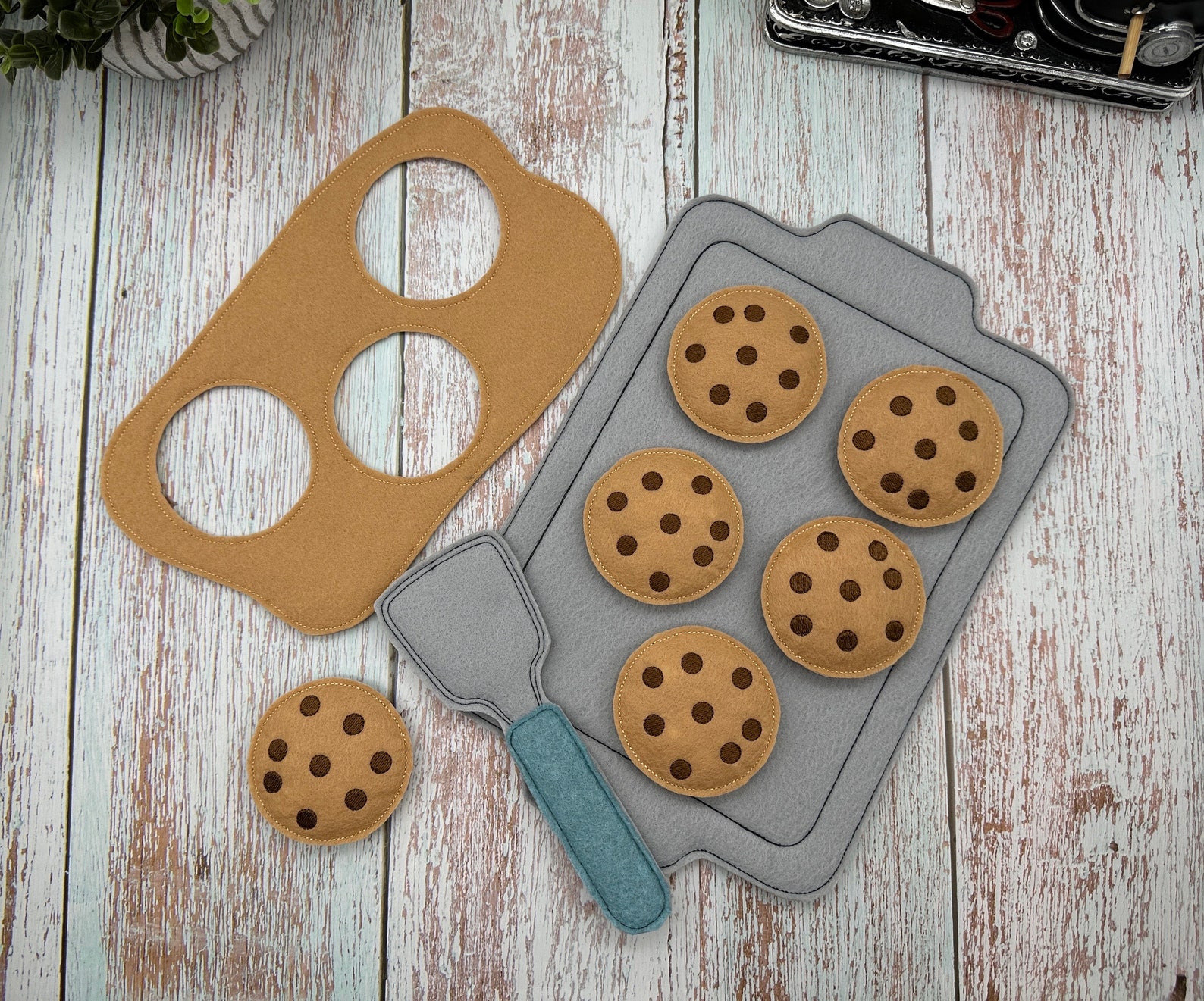 Felt Play Food - Chocolate Chip Cookie Baking Set - Pretend Play ...