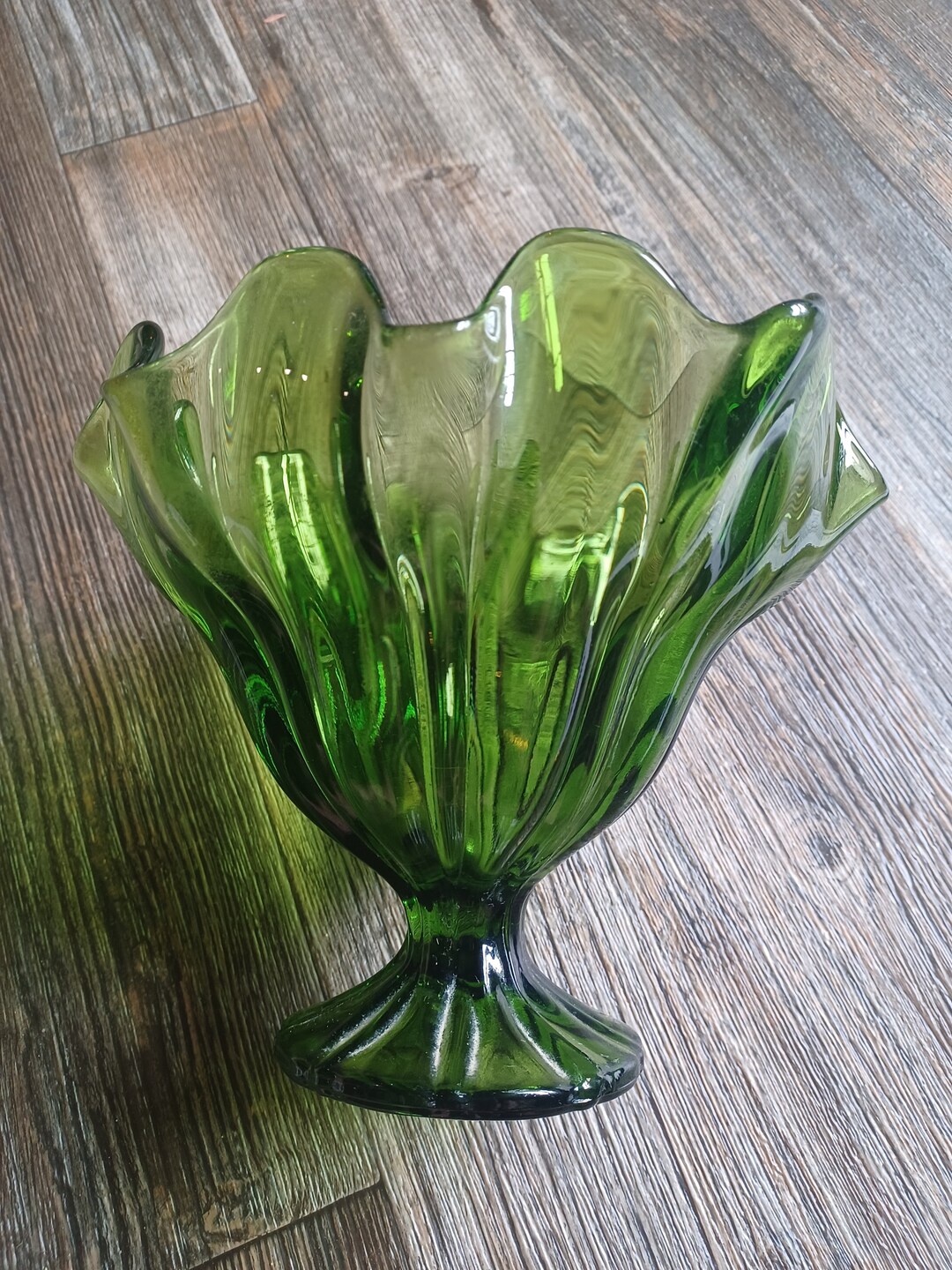 Vintage Gorgeous L.E. Smith Green Simplicity Line Compote Hankeechief ...