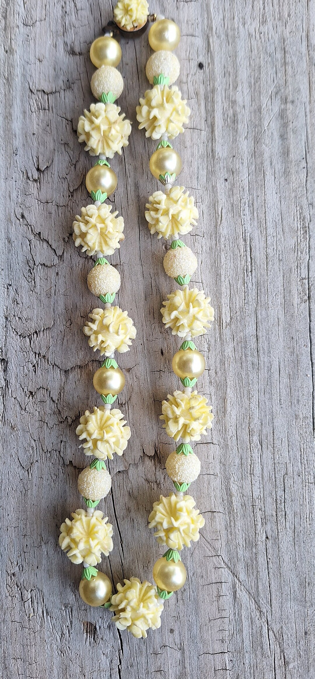 Old Vintage Beautiful Popcorn Frosted Bead Necklace - Etsy