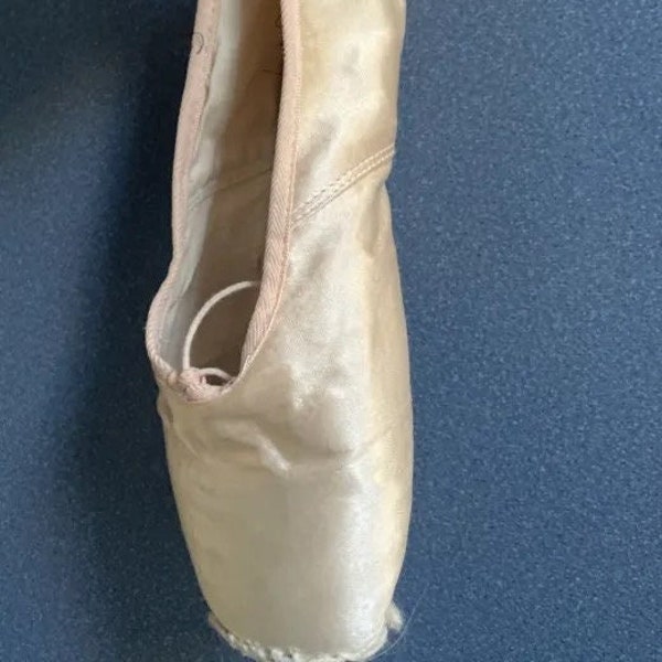 Decorated Pointe Shoes - Etsy