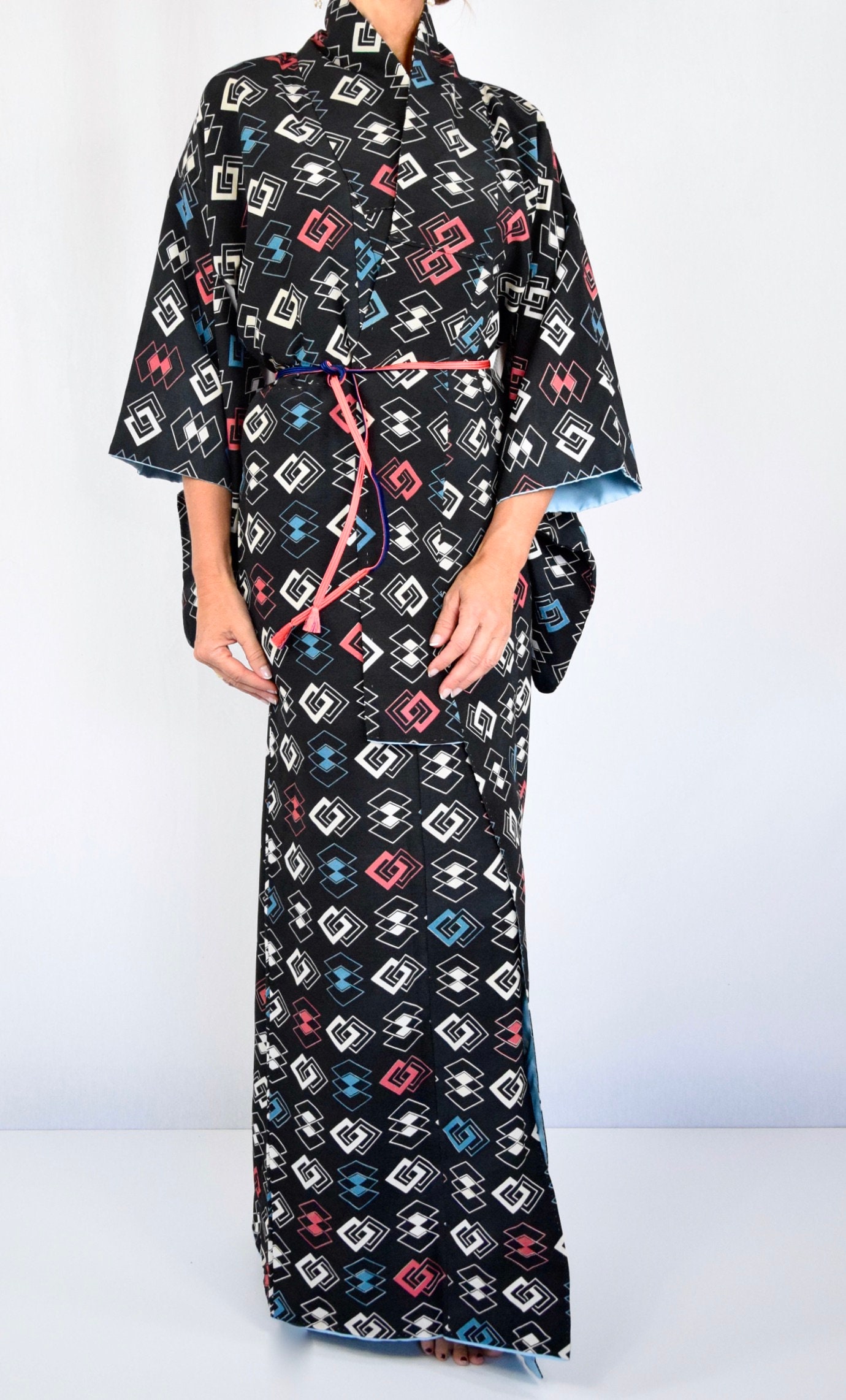 Japanese Vintage Kimono Robe black with belt / cleaned and ready to ...
