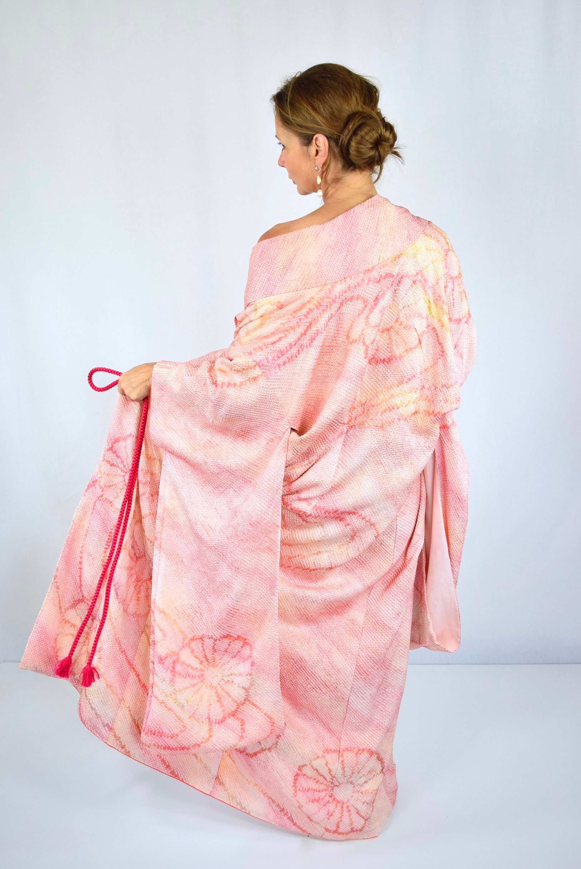 High Class Furisode Kimono / cleaned Vintage / silk Kimono / Japan ...