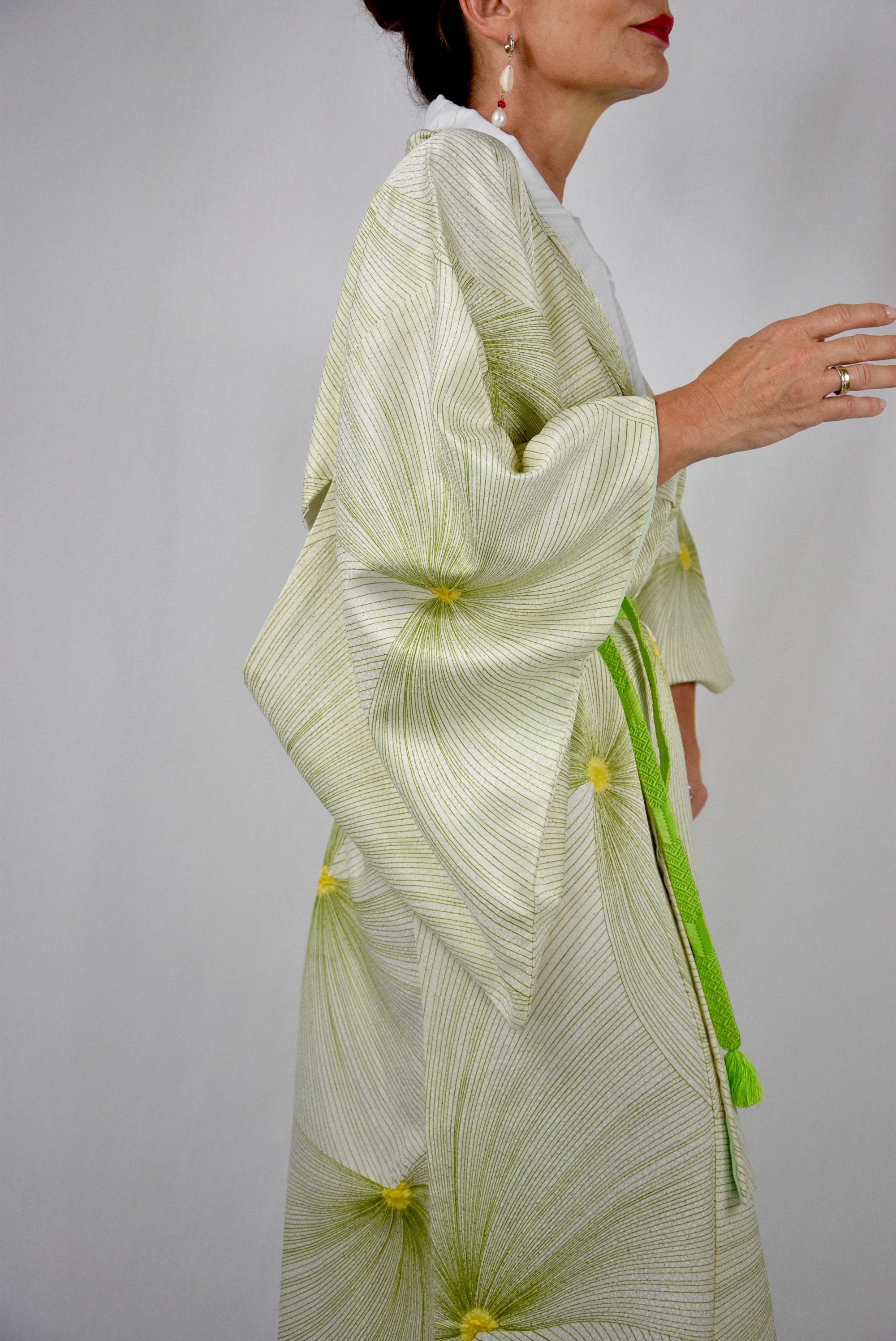 Japanese Vintage Kimono Robe including Kumihimo belt, Kaftan, Present ...