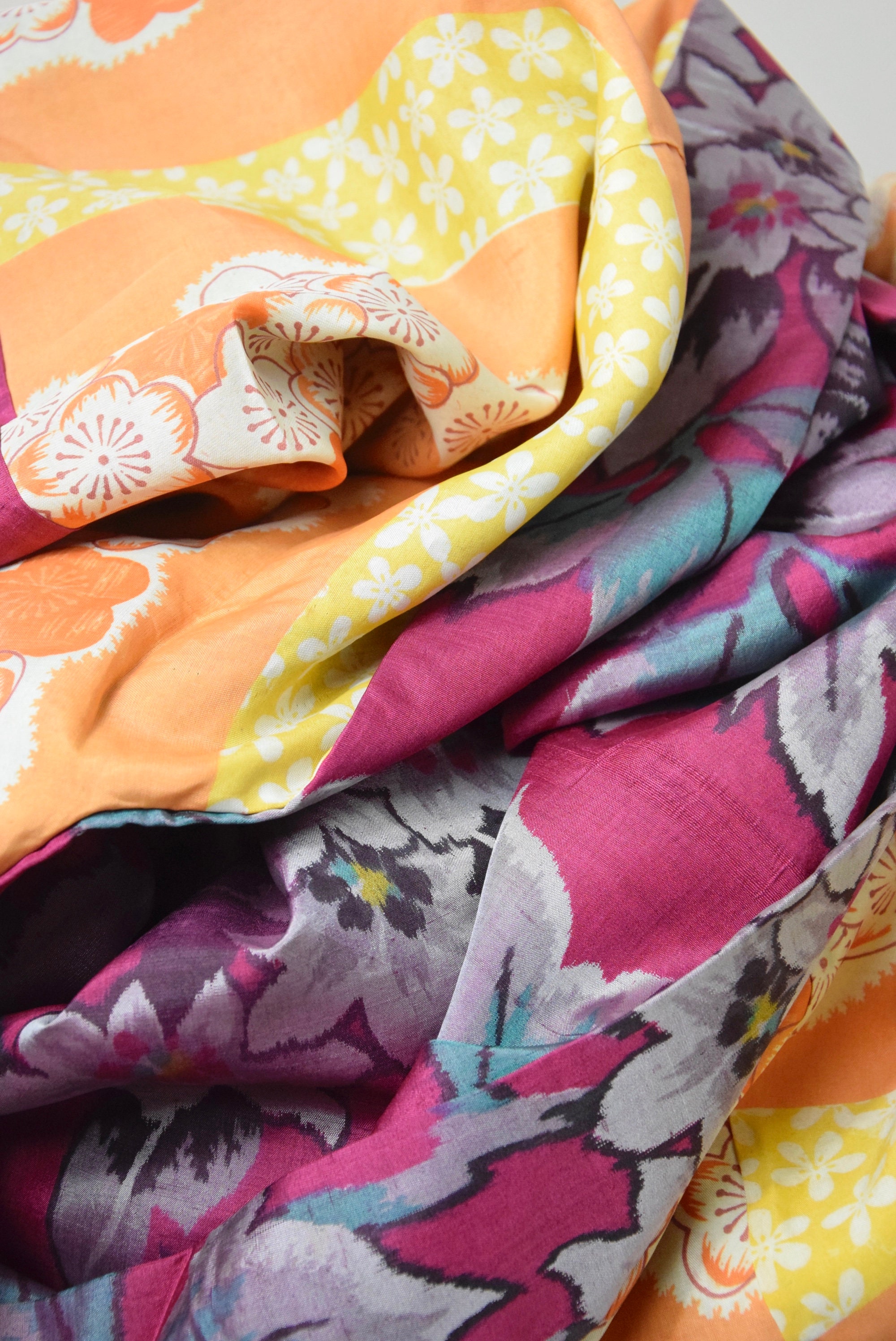 Japanese short Kimono made with Meisen Ikat Technique, silk Haori ...