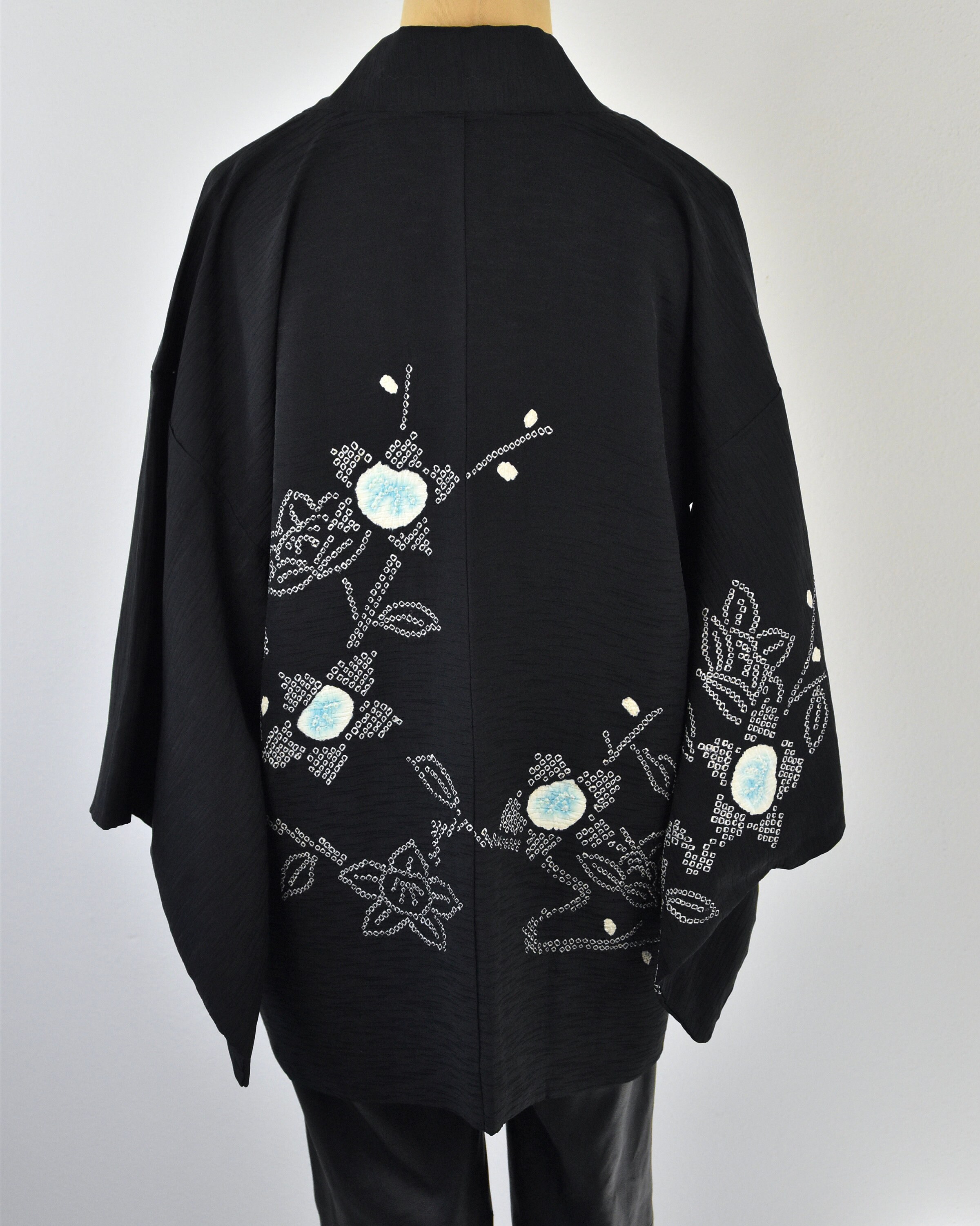 Black Japanese Haori with blue Shibori flowers / black short silk ...