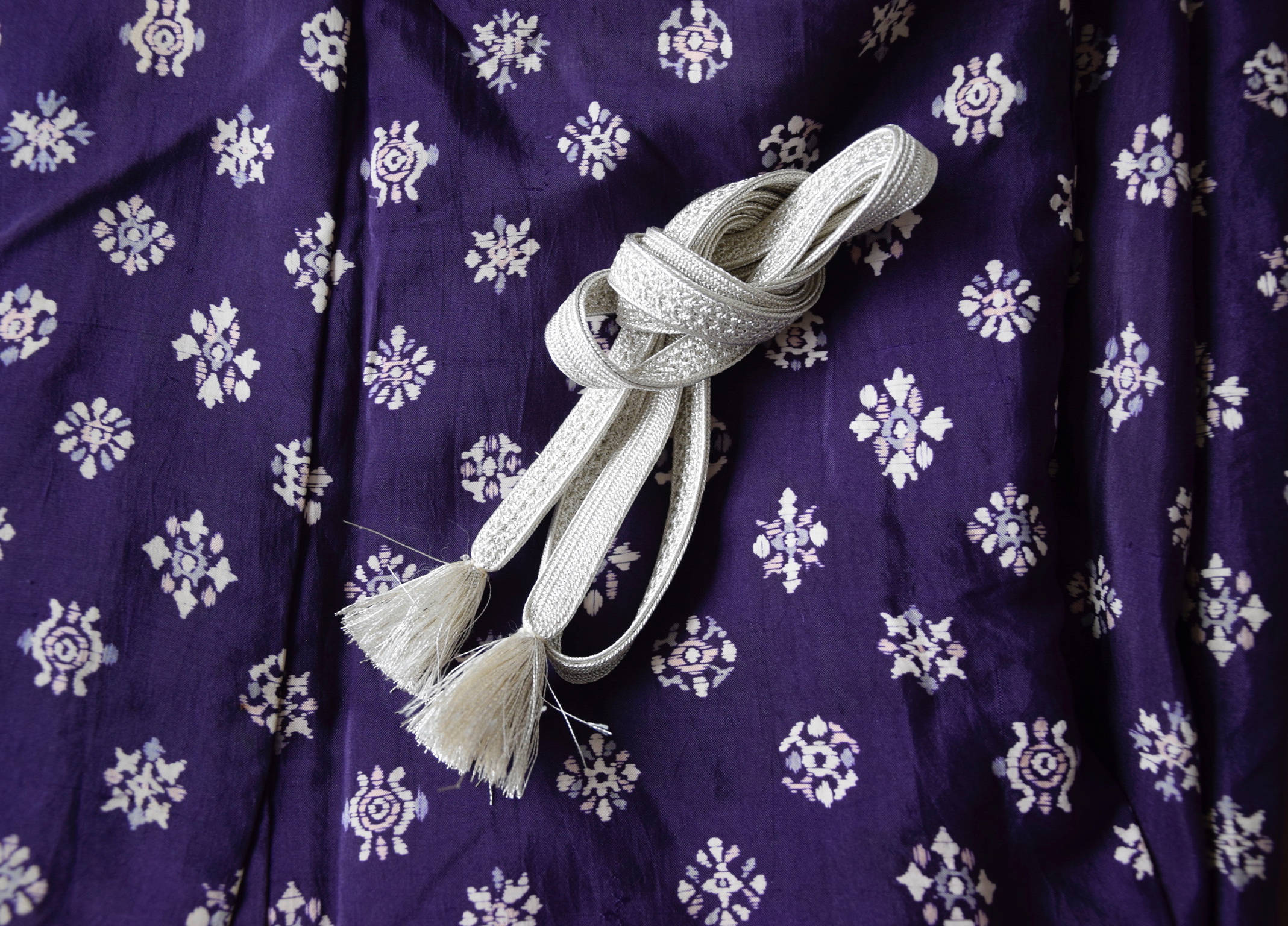 Japanese Vintage Kimono Silk in purple with Obijime belt