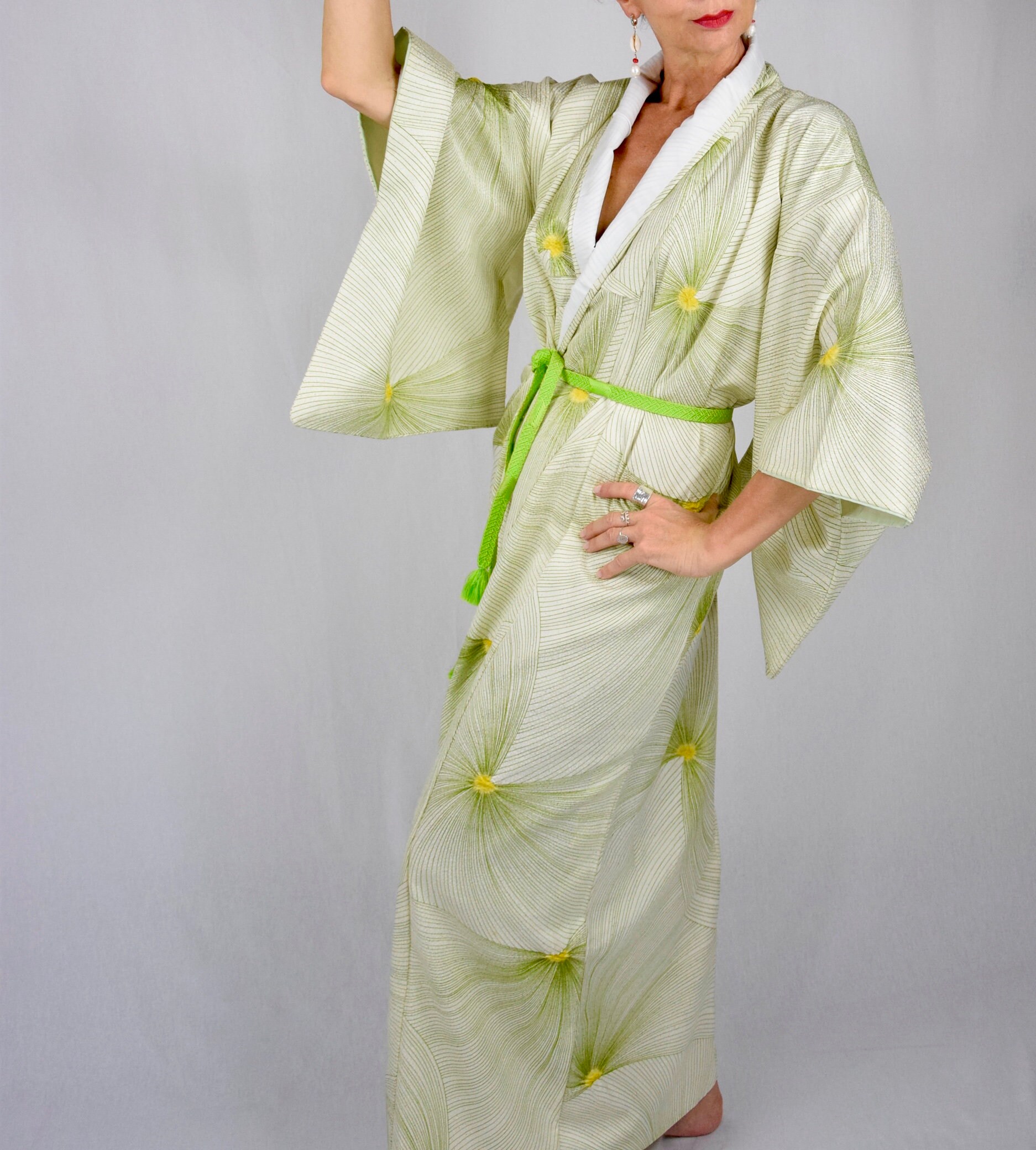 Japanese Vintage Kimono Robe including Kumihimo belt, Kaftan, Present ...
