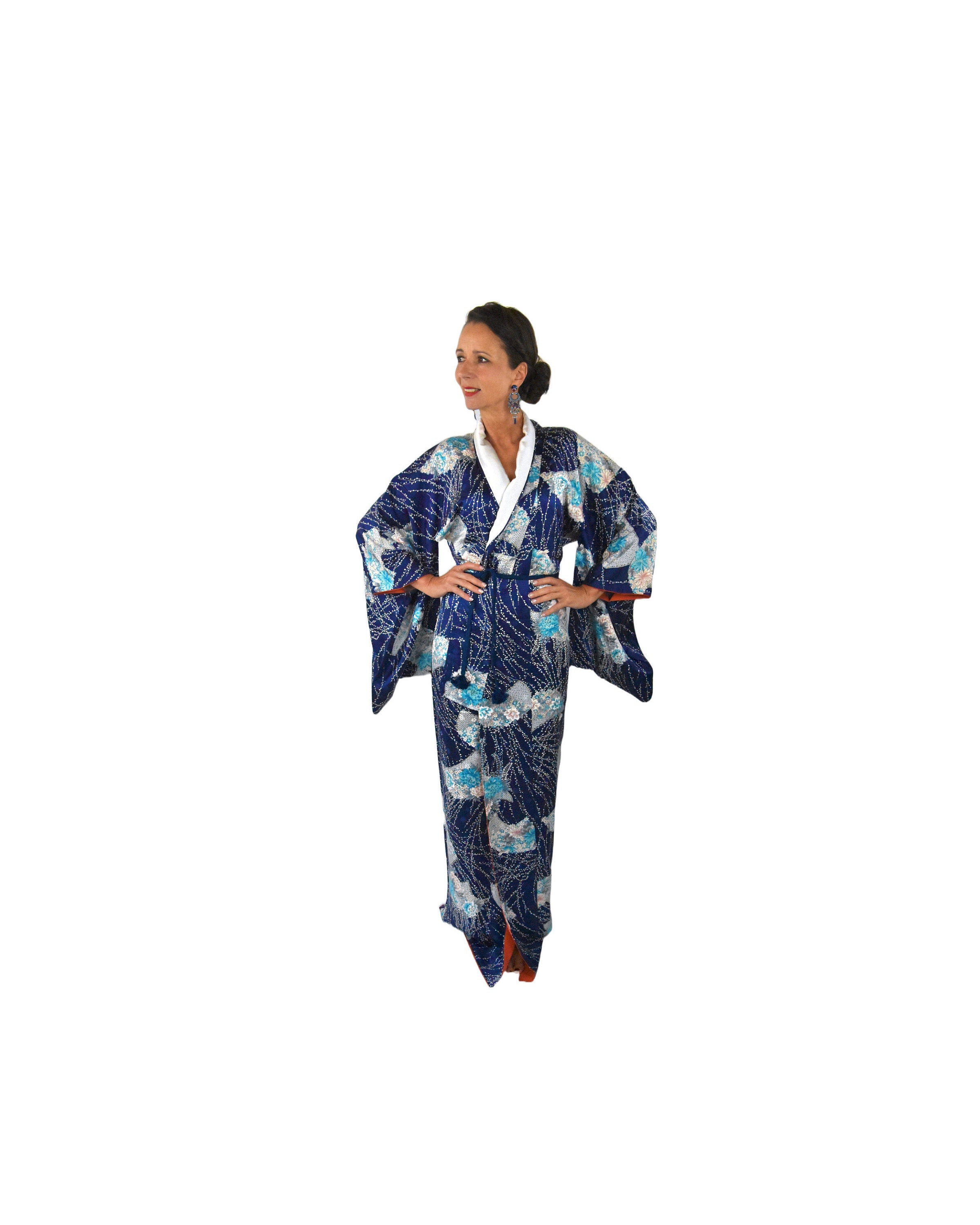 Japanese Vintage Kimono Robe in royal blue Rinzu silk with wisteria ...