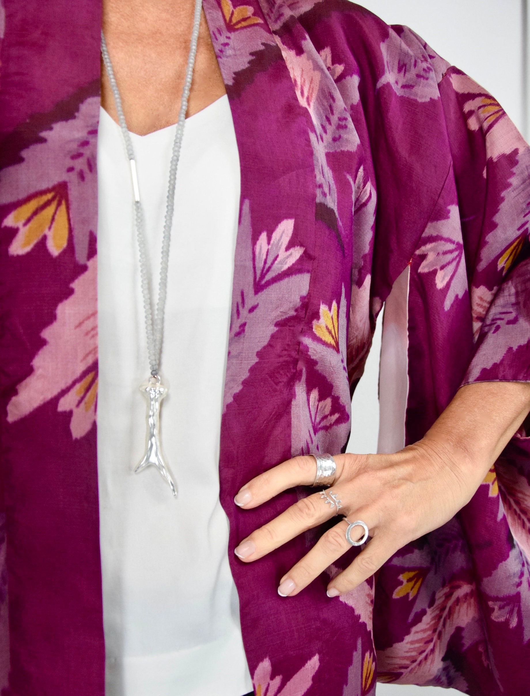 Japanese short Kimono made with Meisen Ikat Technique, silk Haori ...