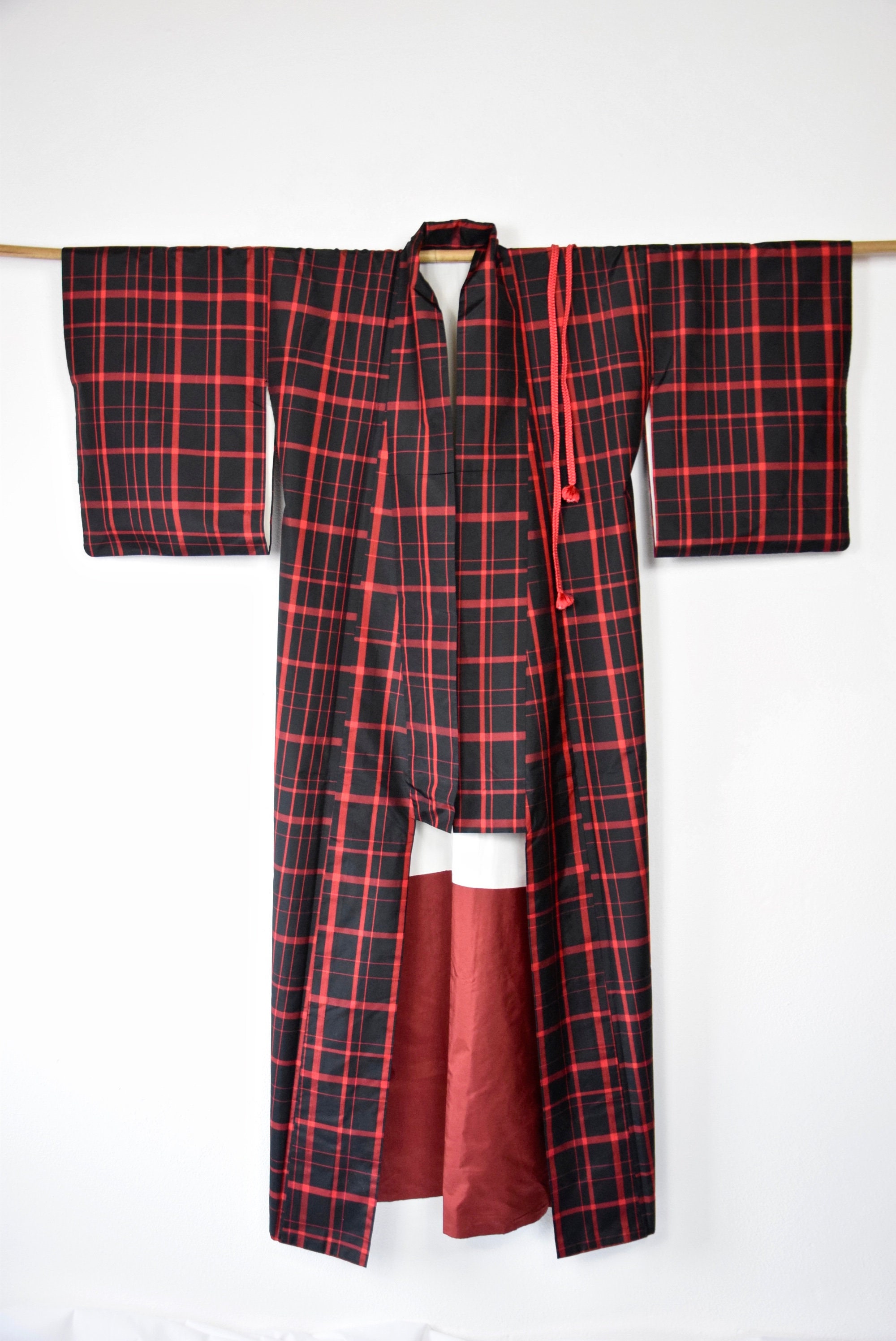 Japanese Vintage Kimono Robe, black red Silk with free Obijime belt ...