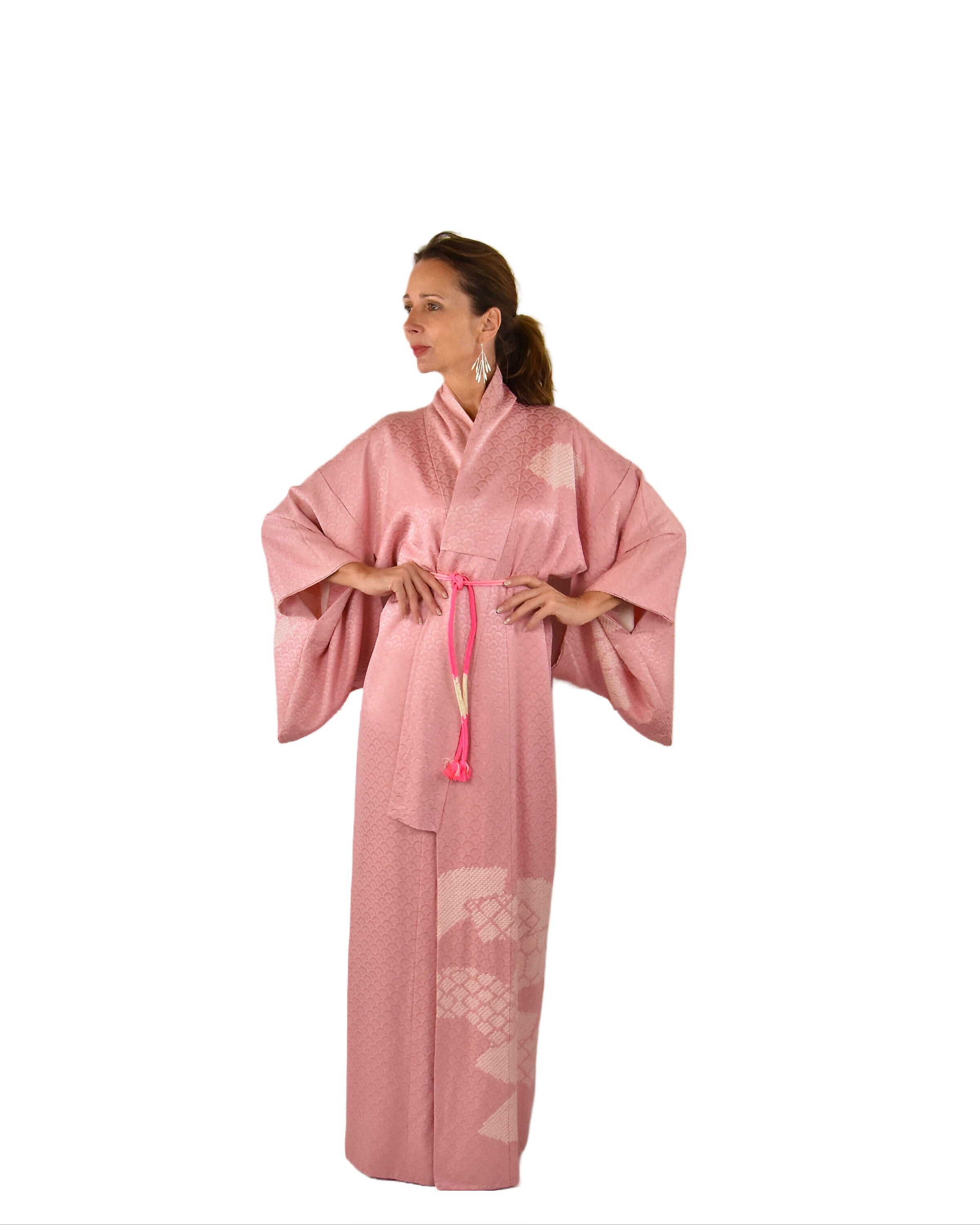 Japanese Kimono Robe Rinse Silk with Shibori Batik in light pink with ...