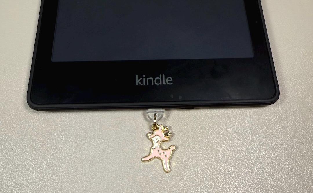 Christmas Reindeer Dust Plug | Kindle Charms | Phone Charms | Kindle ...