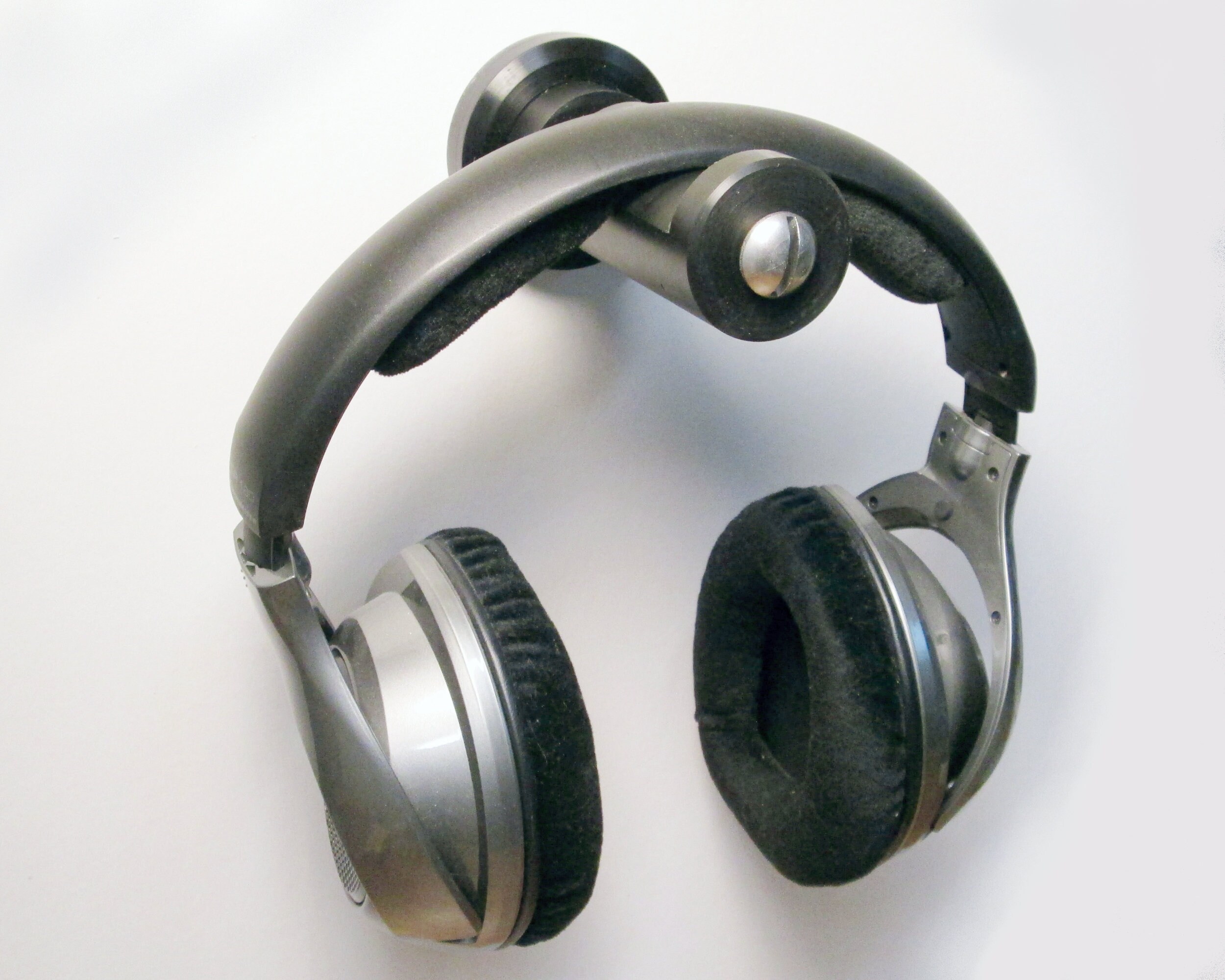 Wall Mount Headphone Stand, Headset Hanger Base, Custom Machined Solid ...
