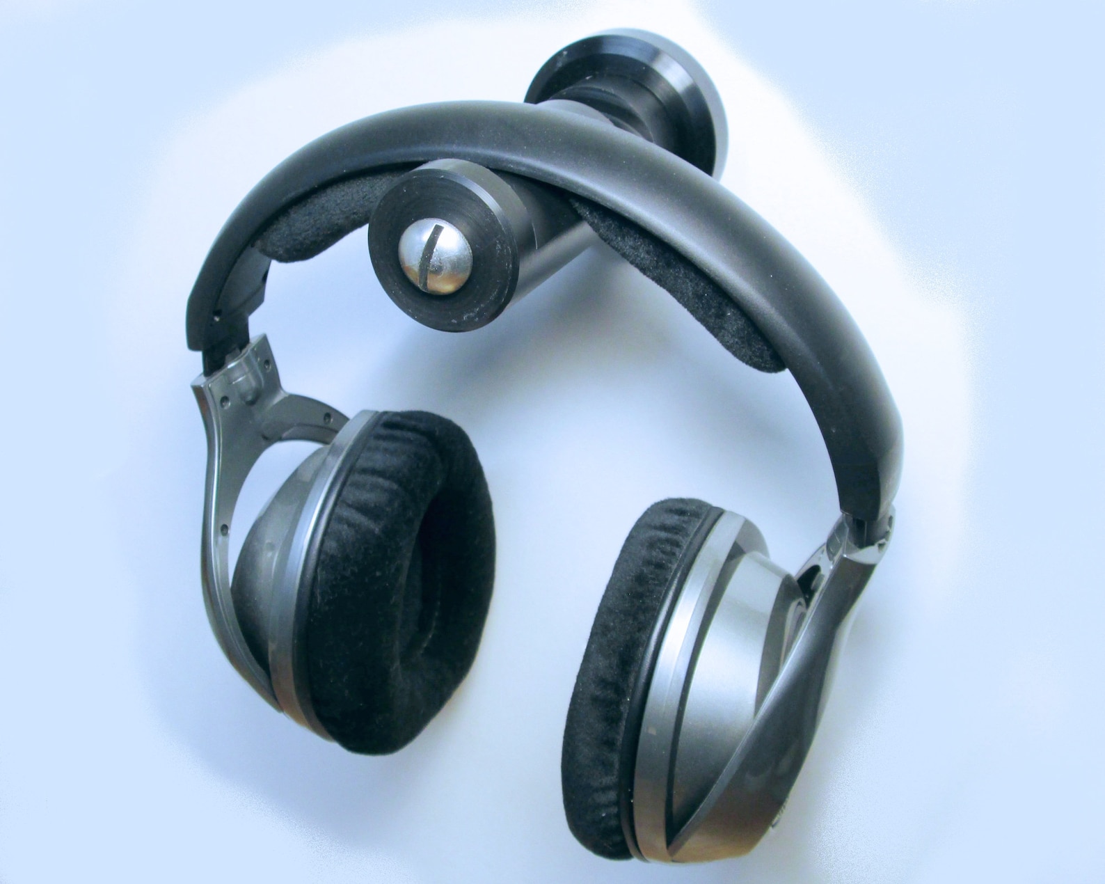 Wall Mount Headphone Stand, Headset Hanger Base, Custom Machined Solid ...