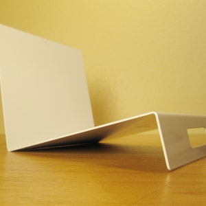 Game Ramp - Video Game Storage Stand and Shelf Organizer. Gamer Gifts ...