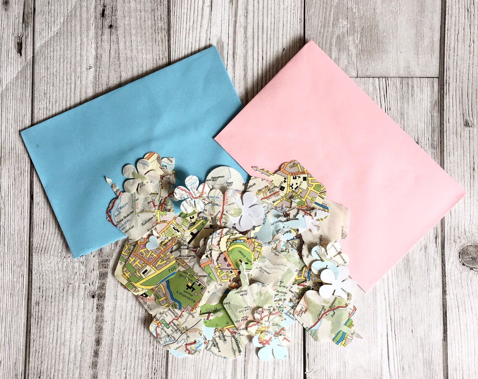 Map Confetti Pack 200 Pieces of Vintage Maps in 8 Different | Etsy