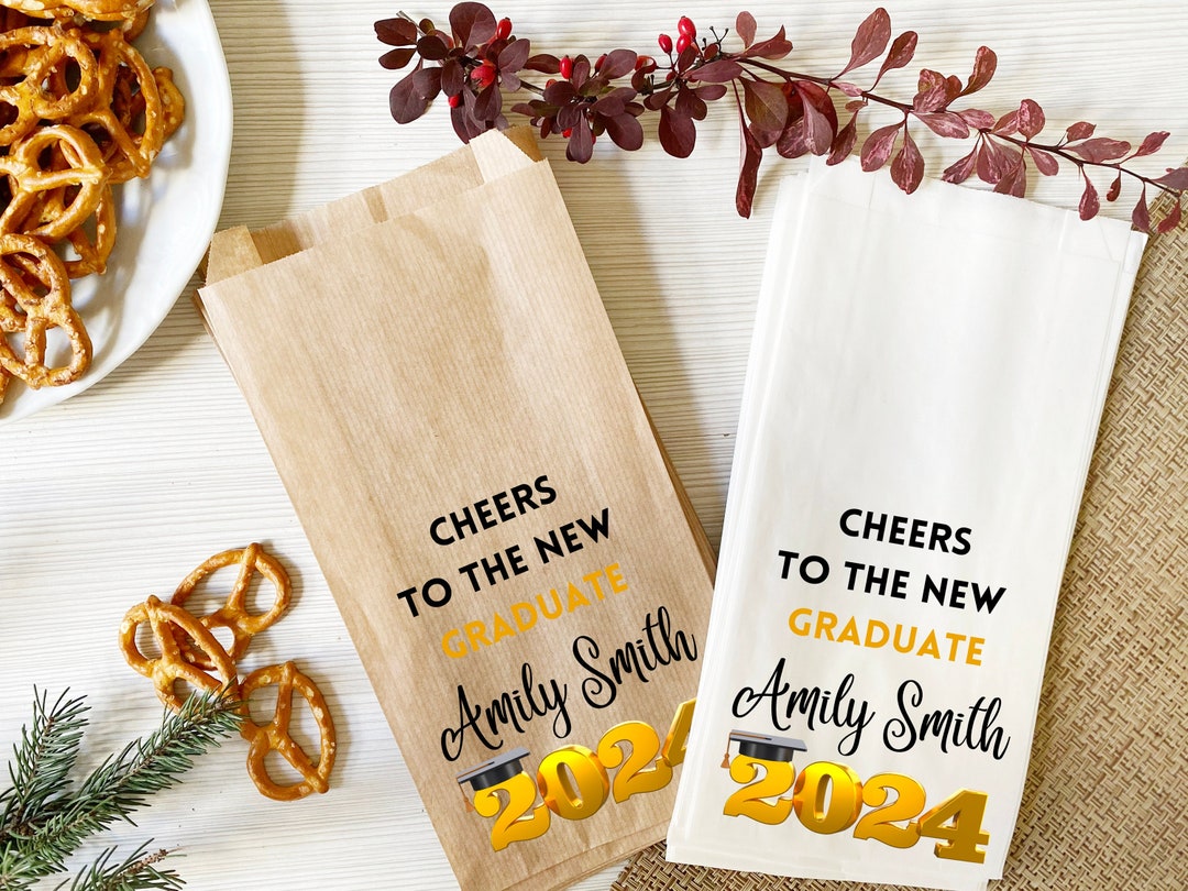 Personalized Graduation Favor Bags, Graduation Party Favour, White or ...