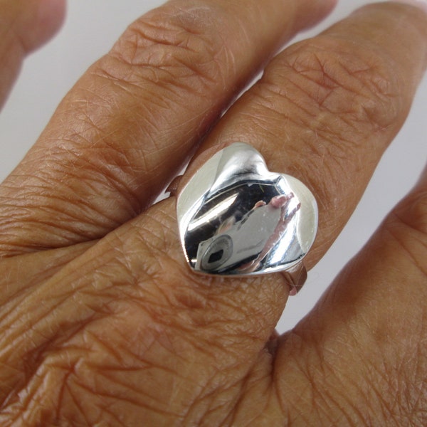 Large Heart Ring - Etsy