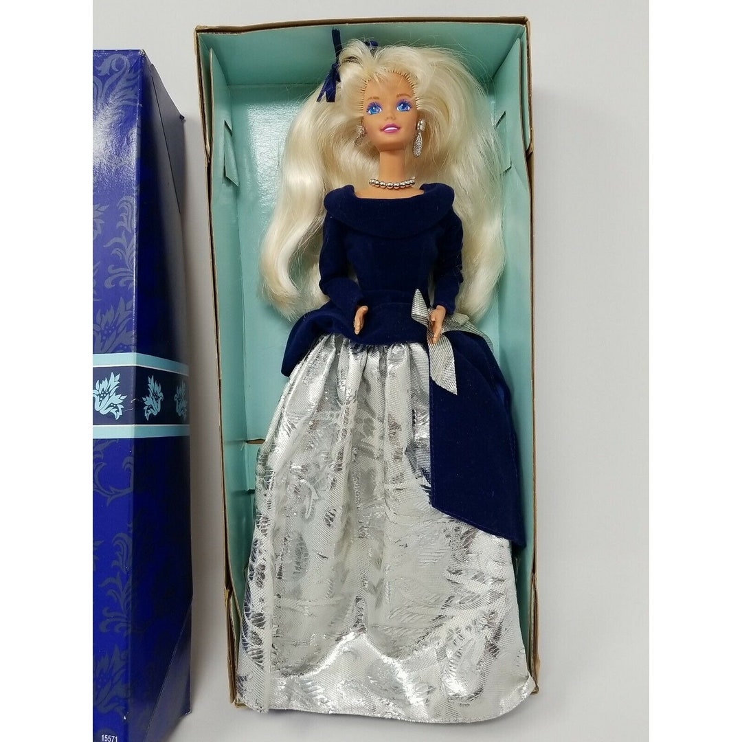 1995 Mattel AVON Exclusive Special Edition Winter Velvet Barbie Doll ...